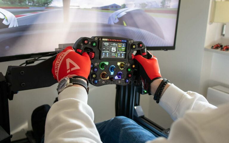 Simagic FX Pro Steering Wheel – SimRaceBlog