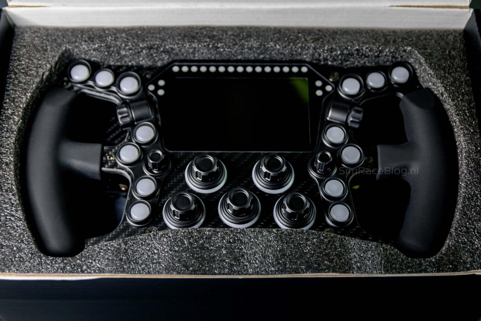 Leoxz XGT Ultimate Steering Wheel – SimRaceBlog